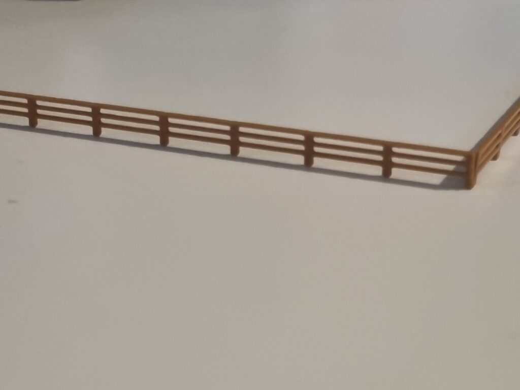N Gauge Fencing 12 Pieces Brown 1/148 Scale - CB Models